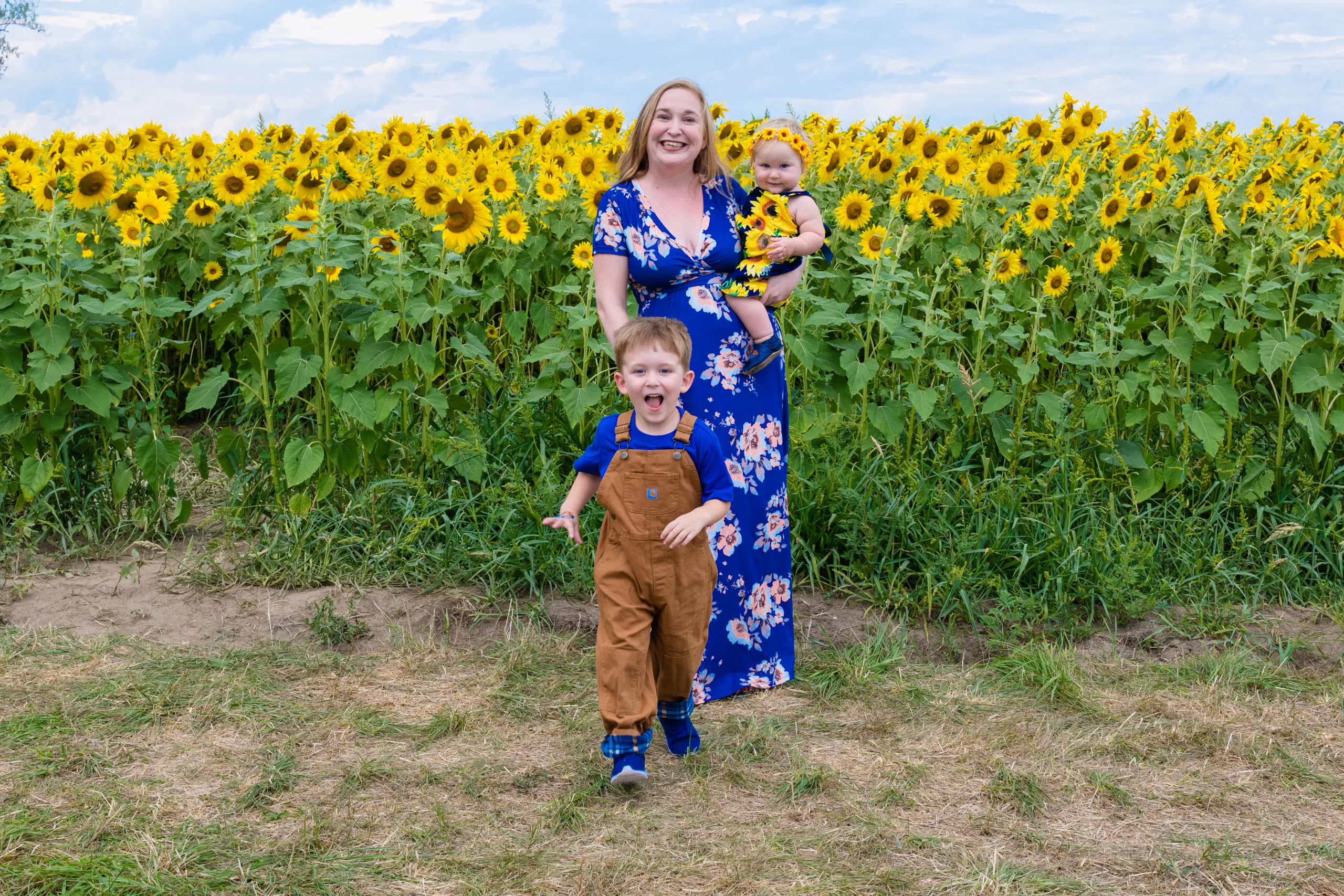 10 Tips for Choosing Your Country Photoshoot Outfit - NFT Art with ...